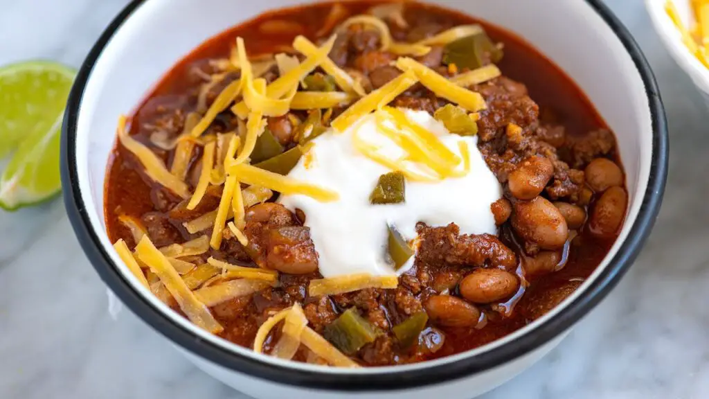 5 Best Beers for Chili: Adding Flavor and Depth to Your Chili