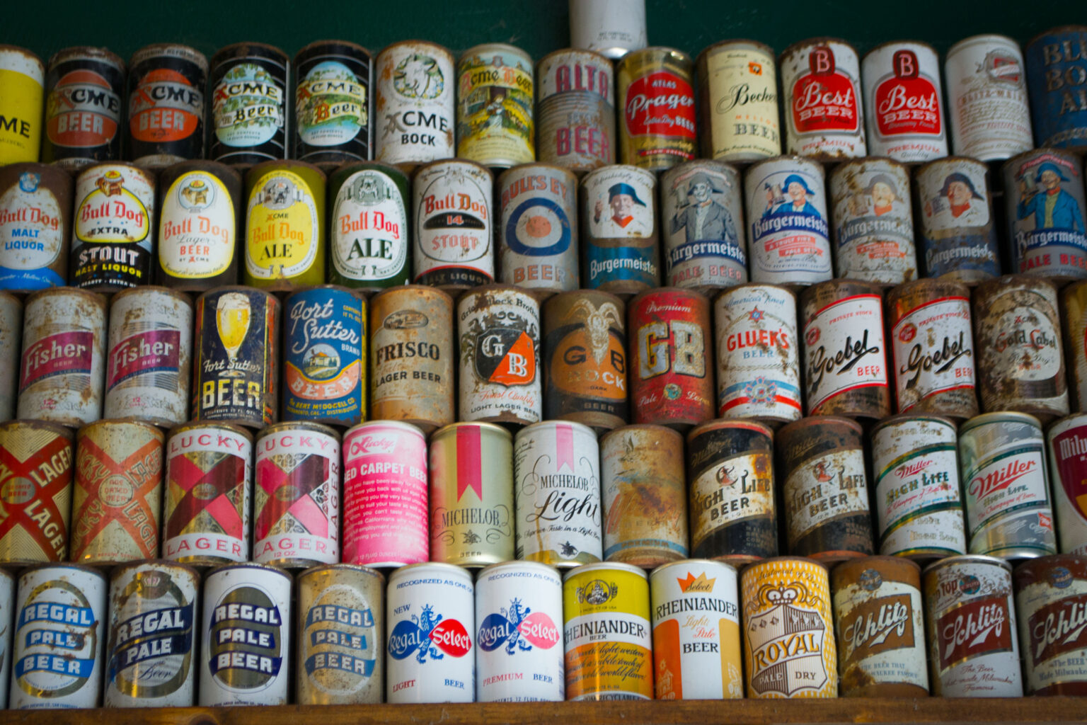 Top 10 Discontinued Beer Brands You Miss